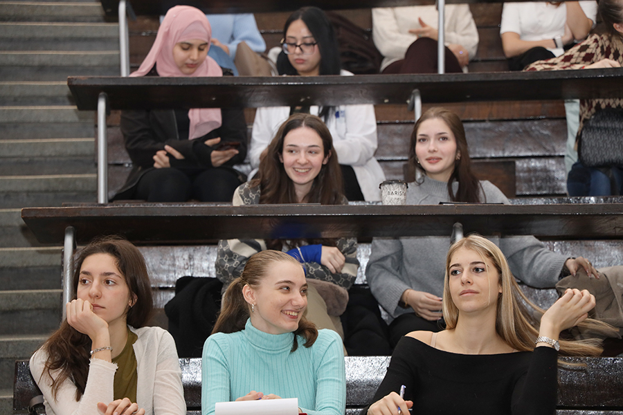 ERASMUS+ Info Day gathers over 100 students at MU-Sofia - Медицински ...